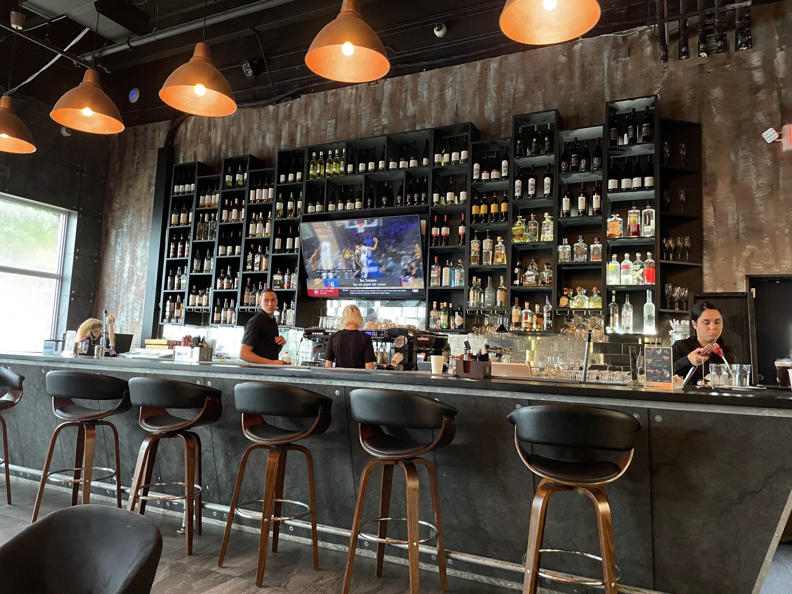 Café Noir - Great Locations