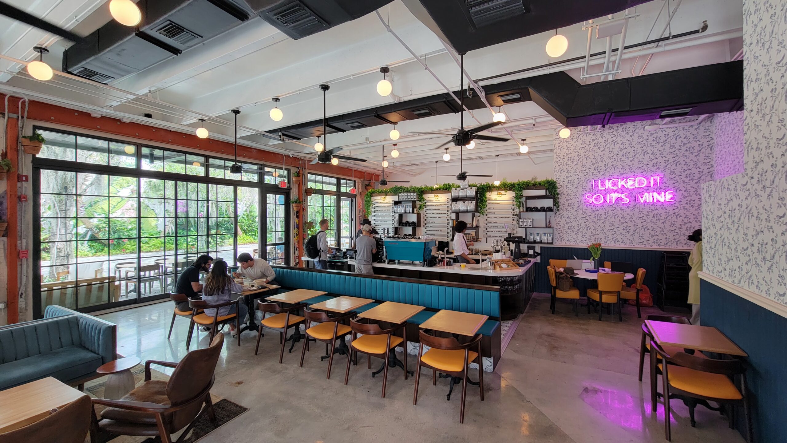 Novela Cafe Social - Great Locations